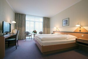 Hotel Dampfmühle (North Rhine-Westphalia, Wesel, Moers, Krefelder Straße, 9), otel  Kuzey Ren‑Vestfalya'dan