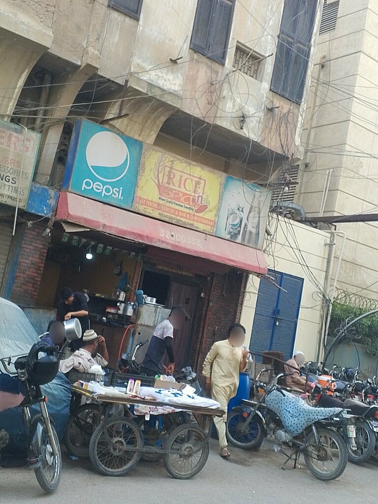 Restoran Spicy roll point, Karaçi, foto