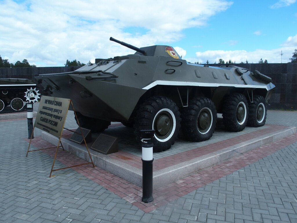 Teknoloji anıtı БТР-80, Kogalym, foto