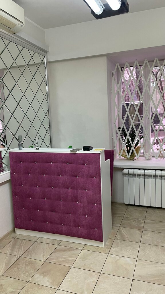 Spa Oval & Silhouette lab, Moskova, foto