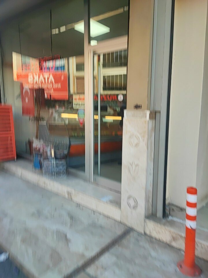 Kasap, şarküteri Nebioğlu Piliç Ürünleri, İzmir, foto