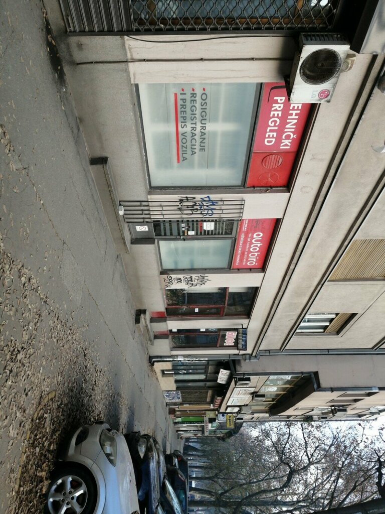 Otomobil satış galerileri Auto Biro, Novi Sad, foto