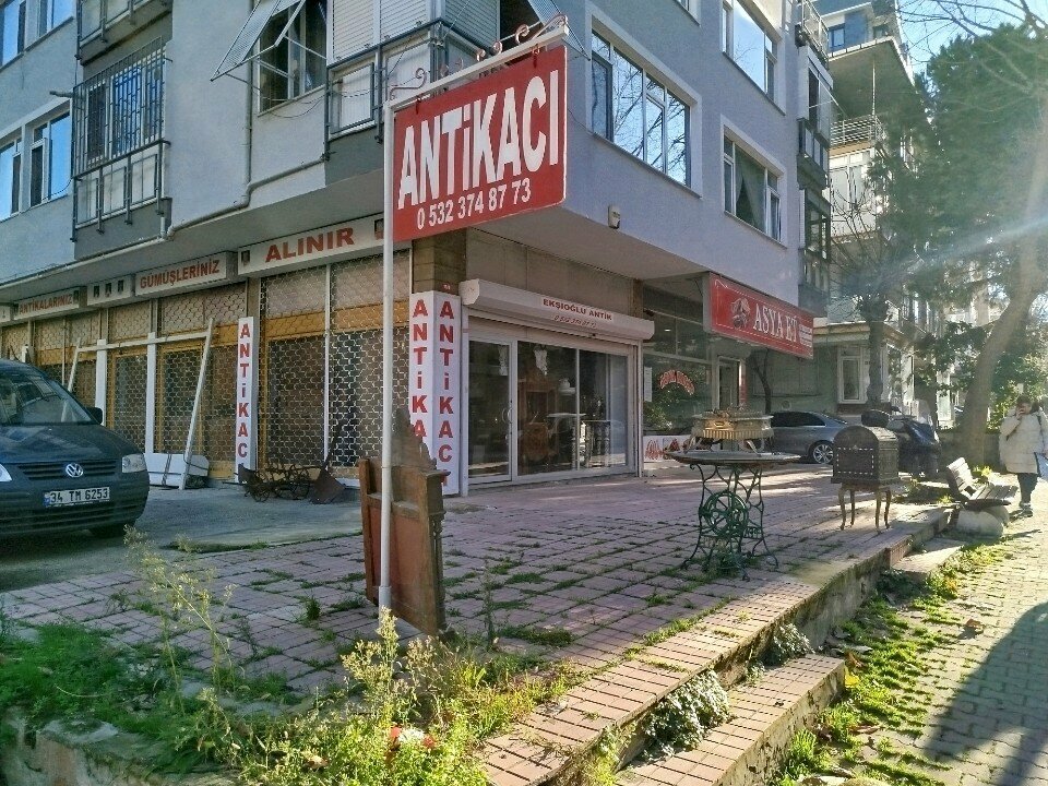 Antikacı dükkanları Ekşioğlu Antika, İstanbul, foto