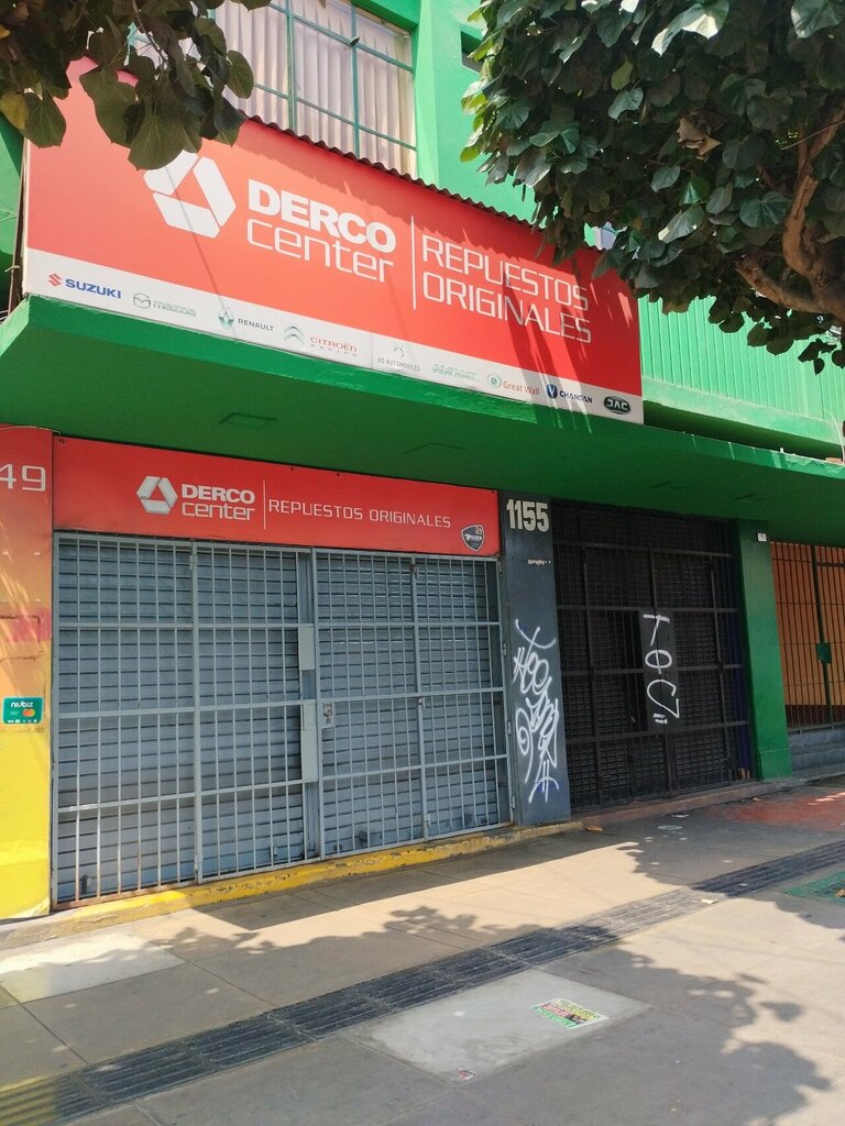 Otomobil yedek parçaları Dercocenter Angamos, Lima, foto