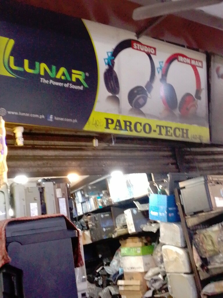 Bilgisayar aksesuarları Peco Tech, Karaçi, foto