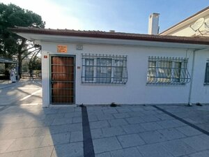 Afet Yolal Camii Kütüphanesi (İstanbul, Beşiktaş, Levent Mah., Sümbül Sok., 12B), kütüphaneler  İstanbul'dan