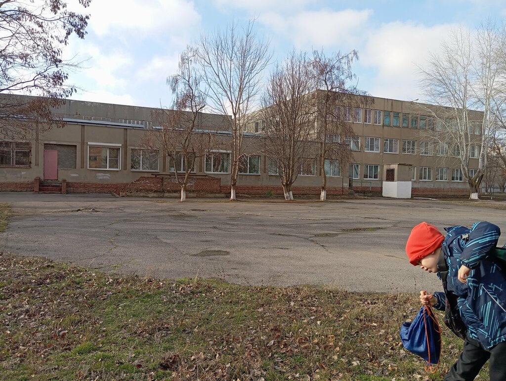 Ortaokul Средняя школа № 21, Volgodonsk, foto
