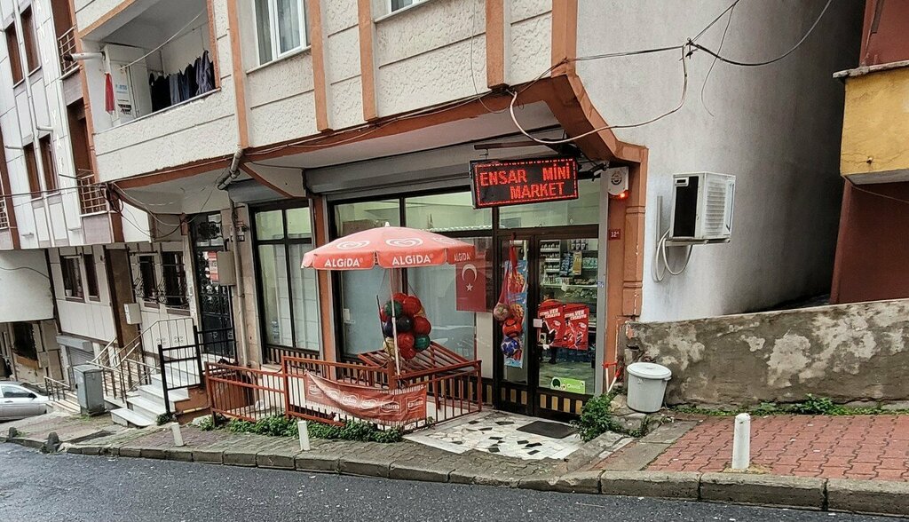 Mini-market Ensar Mini Market, İstanbul, foto