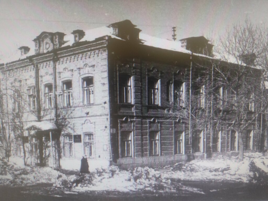 Turistik yerler Доходный дом М.М. Денисова 1900 год, Yekaterinburg, foto