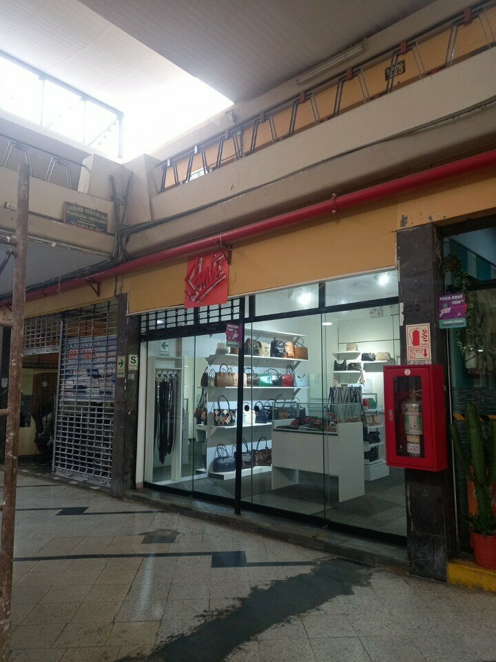 Giyim mağazası Santi - Articulos de Cuero, Lima, foto