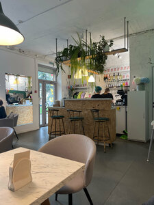 Шарлотт (ploshcha Lienina No:1), kafe  Baranavichy'den