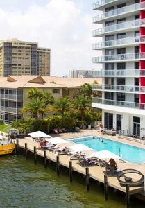 Beachwalk Private Apartments (Florida, Broward County, Hallandale Beach, East Hallandale Beach Boulevard), otel  Hallandale Beach'ten