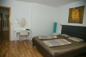 Vienna Hotspot - Rathaus (Bartensteingasse No:15, Wien), otel  Viyana'dan