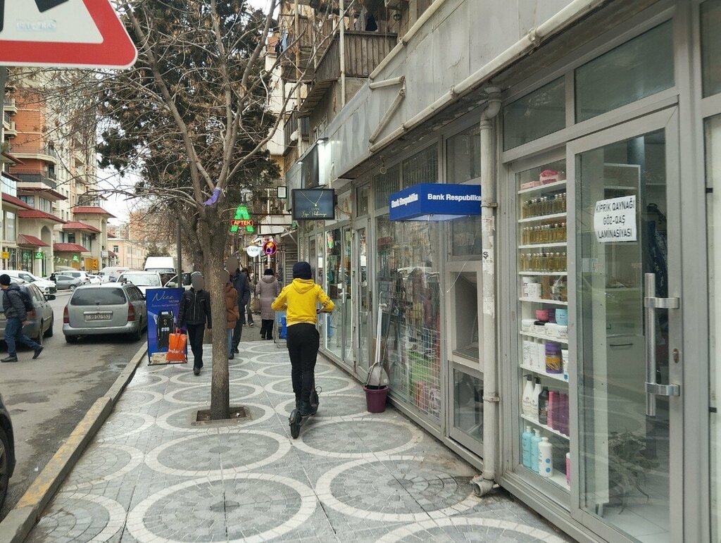 Kozmetik ve parfümeri mağazaları Lavin, Bakü, foto