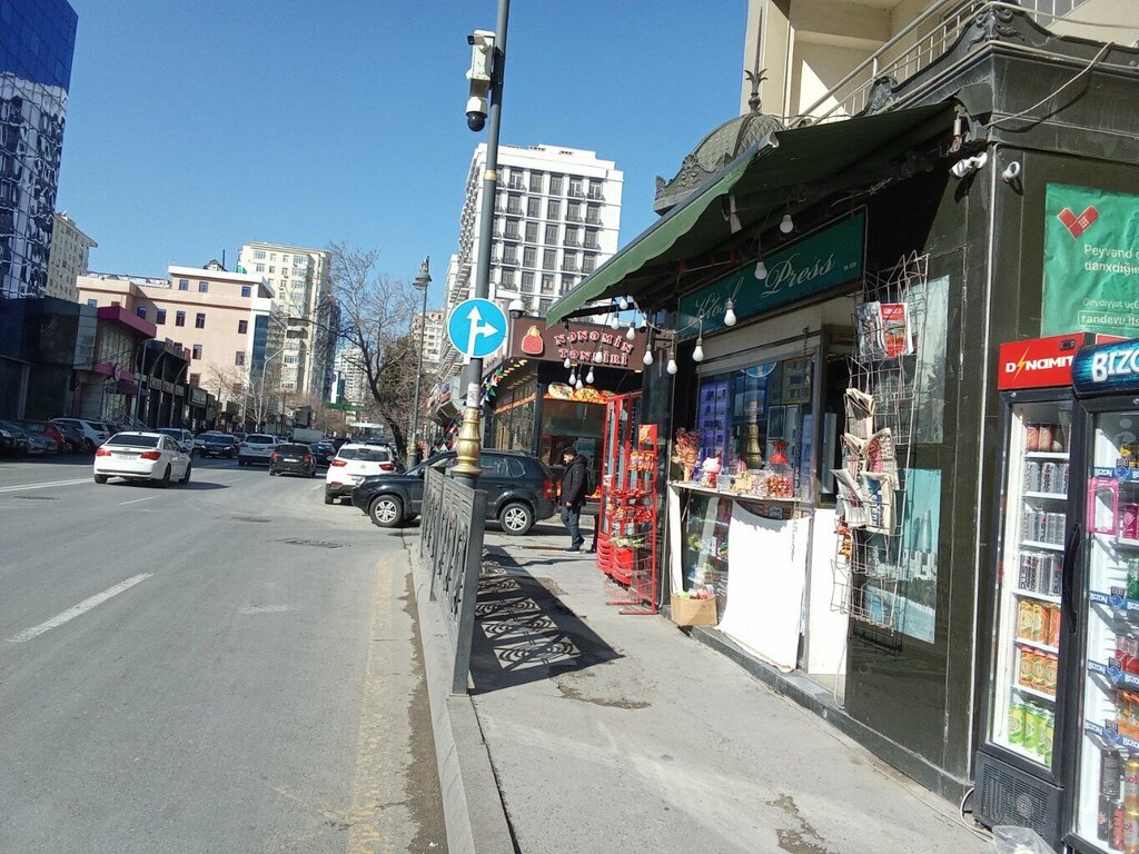 Su satışı Kiosk, Bakü, foto
