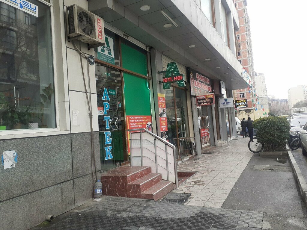 Eczaneler Aptek, Bakü, foto