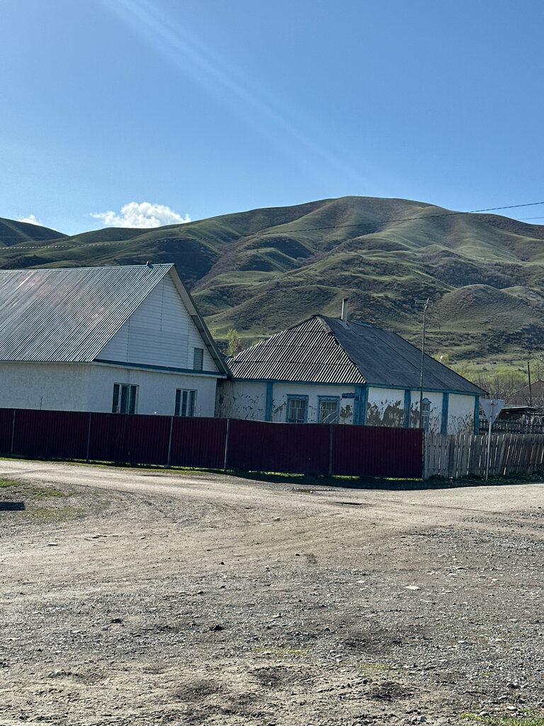 Resort oteller, tesisler Mukhit, Almatı eyaleti, foto