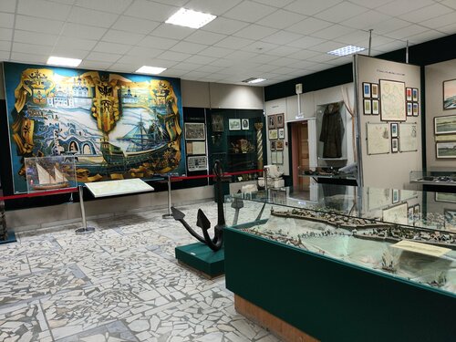 Müzeler ve sanat galerileri Bryansk State Museum of Local History, Briansk, foto