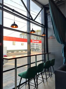 Atmosfera (ulitsa Vinnika No:48А, stanitsa Abadzekhskaya), kafe  Adıge Cumhuriyeti'nden