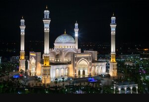 Центральный парк города Шали (Chechen Republic, Shali, Tsentralny park), lunapark  Shali'den