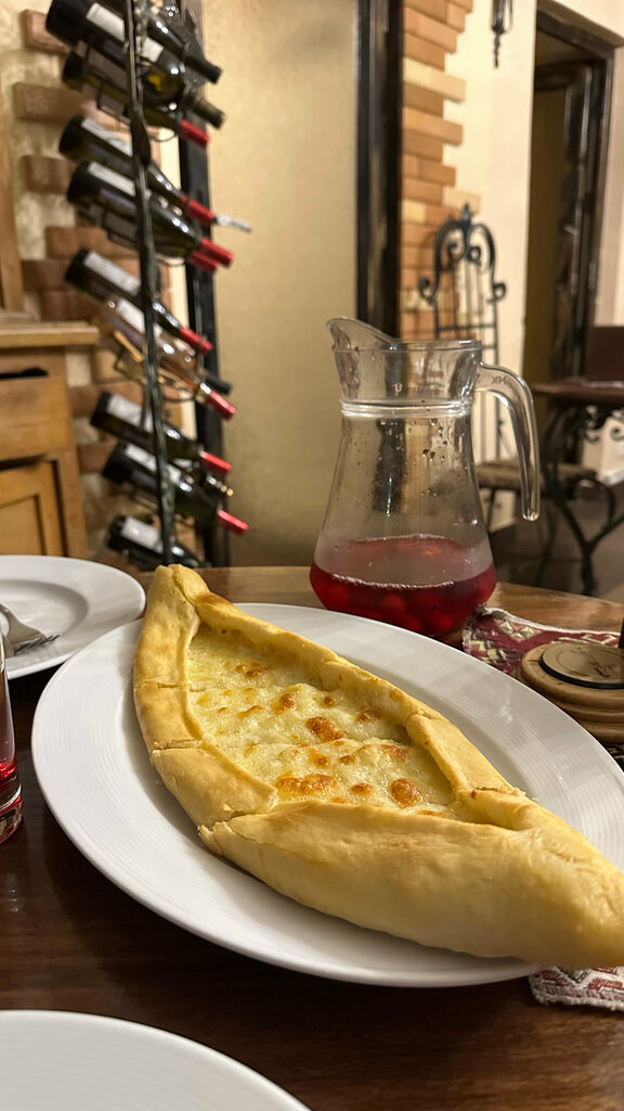 Kafe Таверна, Goris, foto