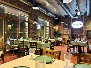 Dolma (Tigran Petrosyan Street No:23/2, Yerevan), restoran  Erivan'dan