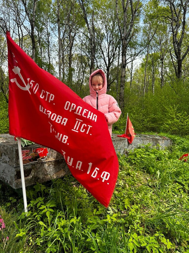 Anıt, heykel Подольским курсантам, Kalujskaya oblastı, foto