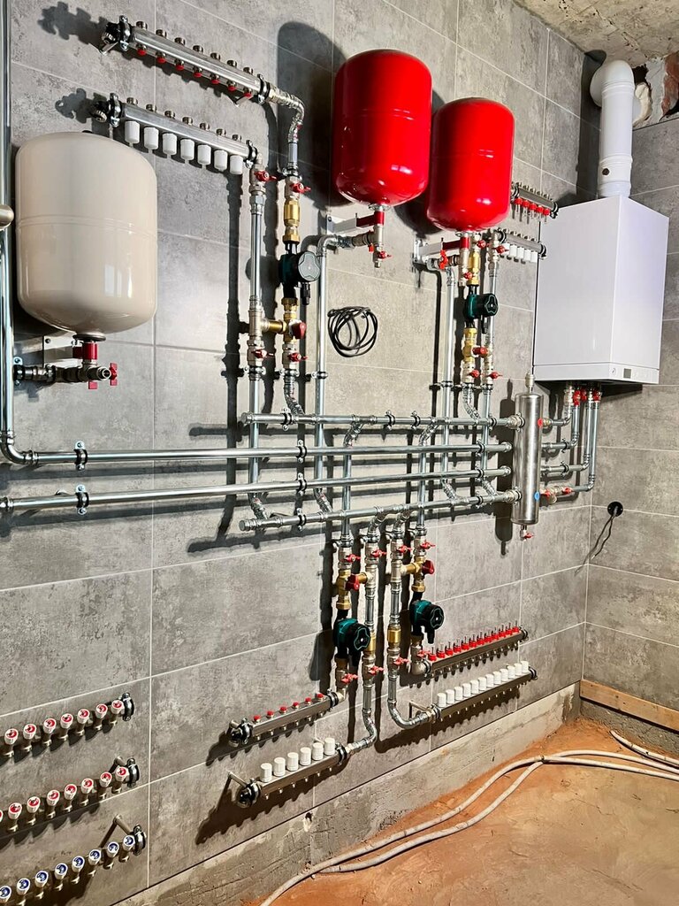 Merkezi ısıtma sistemleri Специалист, Moskova, foto