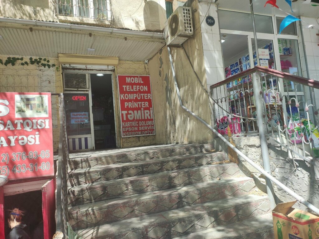 Elektronik eşya mağazaları Telefon temiri, Bakü, foto