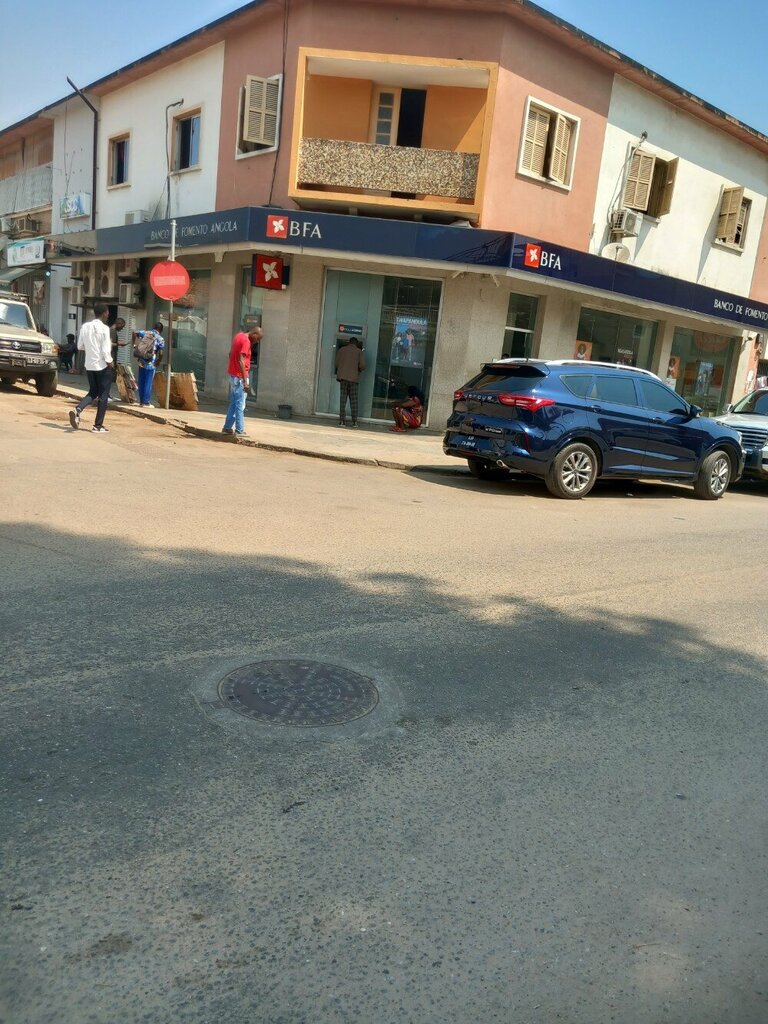 ATM'ler Bfa, Loanda, foto