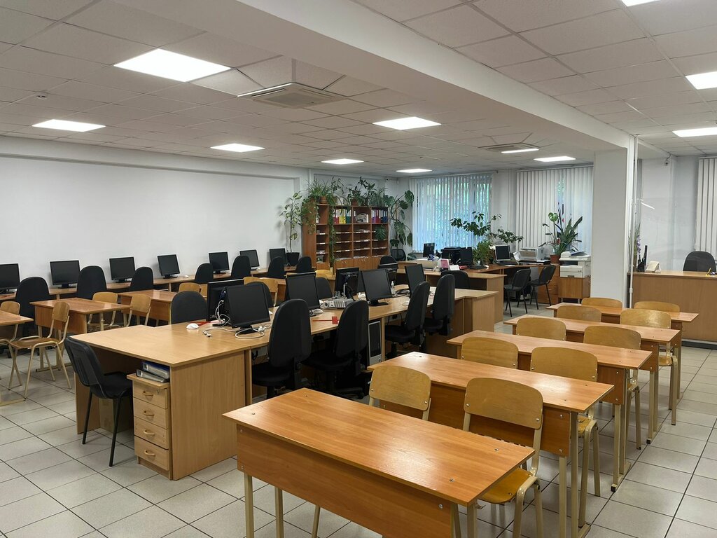 Sürücü kursları Smol'nyj, Saint‑Petersburg, foto