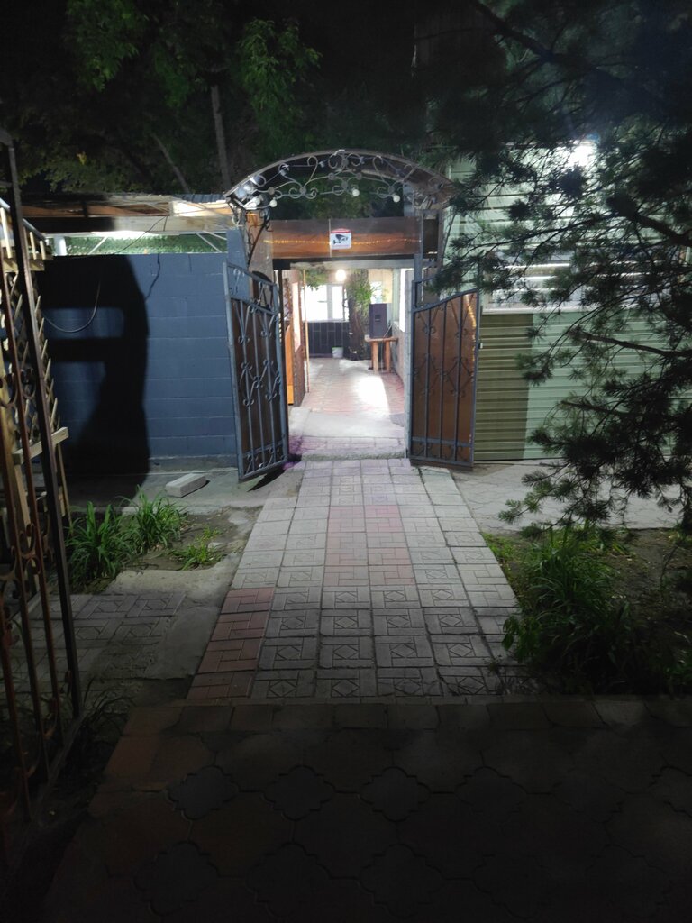 Kafe Akzhol, Üştöbe, foto