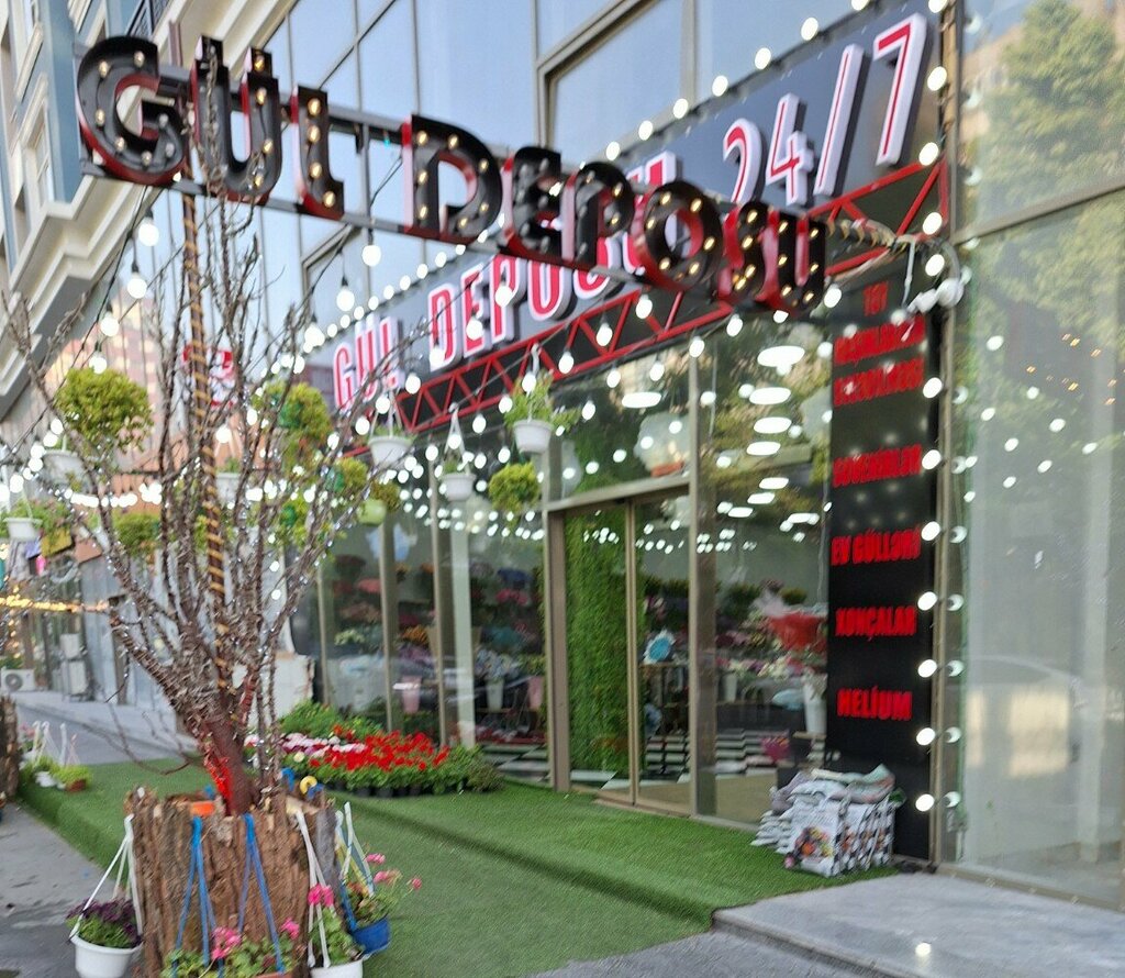 Çiçekçiler Gül Deposu, Bakü, foto