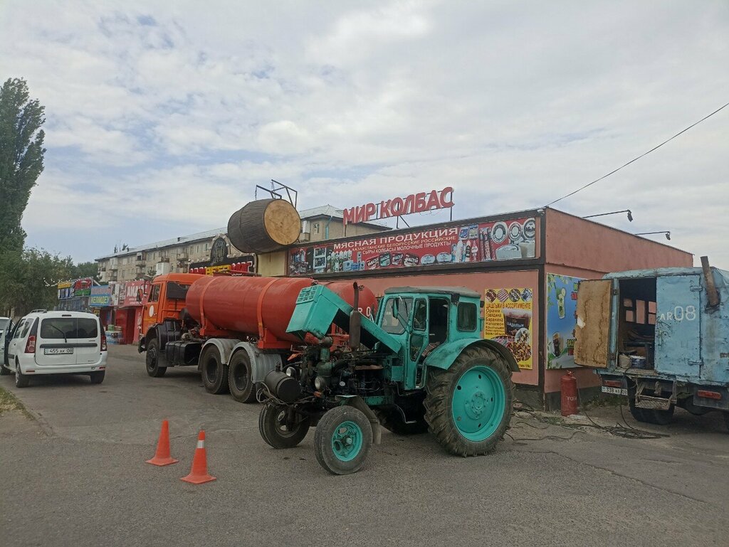 Kasap, şarküteri Mir kolbas, Taraz, foto