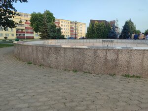 Fountain (Magiliowskaja voblasc, Byhaw, ploshchad Krasovskogo), çeşme  Bikhov'dan