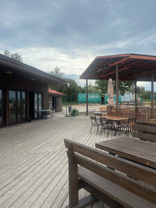 Aqua-alliance (улица Адмирала Кантура No:2, посёлок городского типа Новоозёрное), kafe  Kırım Cumhuriyeti'nden