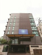 Daireler Varrzon Residence Srinakarin 56, Bangkok, foto