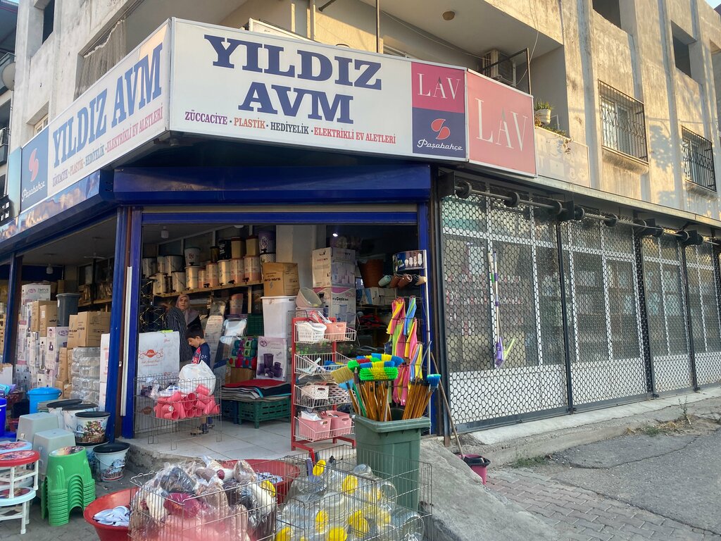 Züccaciye mağazaları Yıldız Kardeşler Züccaciye, İzmir, foto