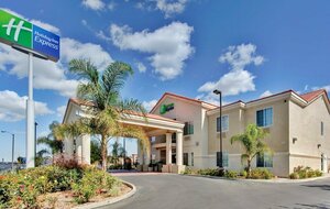 Holiday Inn Express Delano, an Ihg Hotel (California, Kern County, Delano), otel  Delano'dan