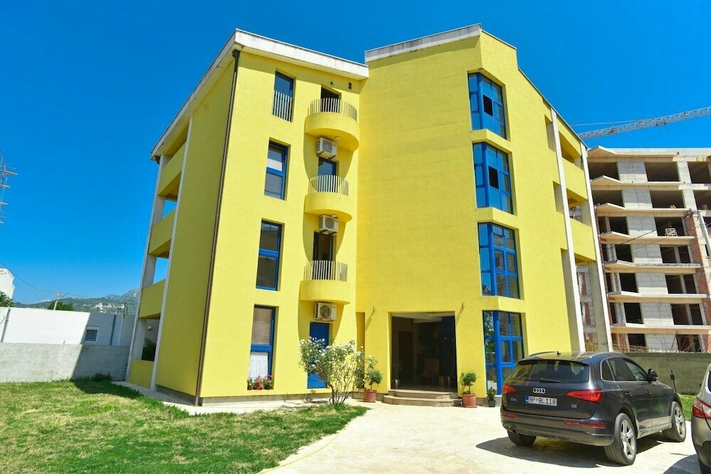Otel Studio Flat w Balcony and Sea View in Bar, Bar, foto