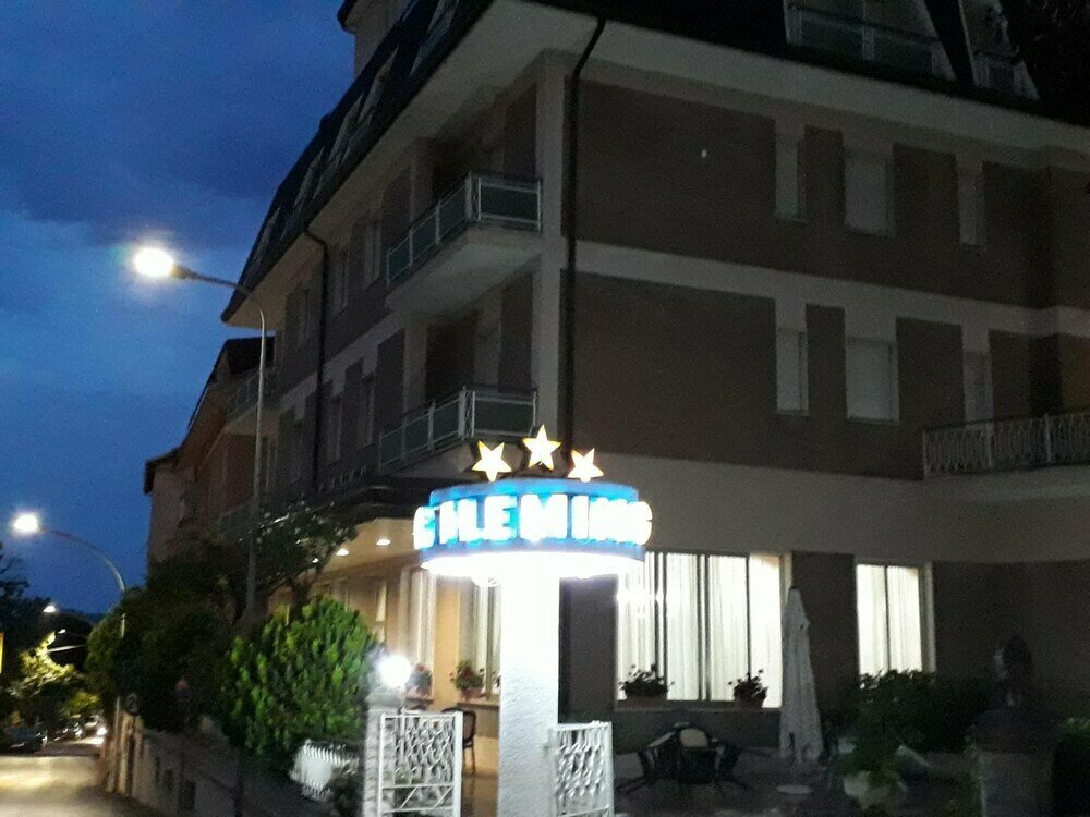 Otel Hotel Fleming, Fiuggi, foto