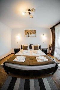 Casa Dives - Transylvania (Alba, Vințu de Jos), otel  Alba'dan