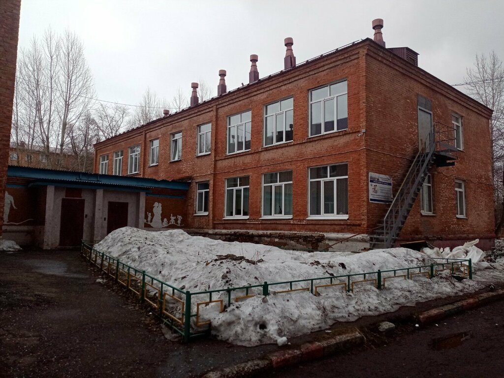 Çocuk esirgeme kurumu G. M. Kravtsov Childhood Home, Omsk, foto