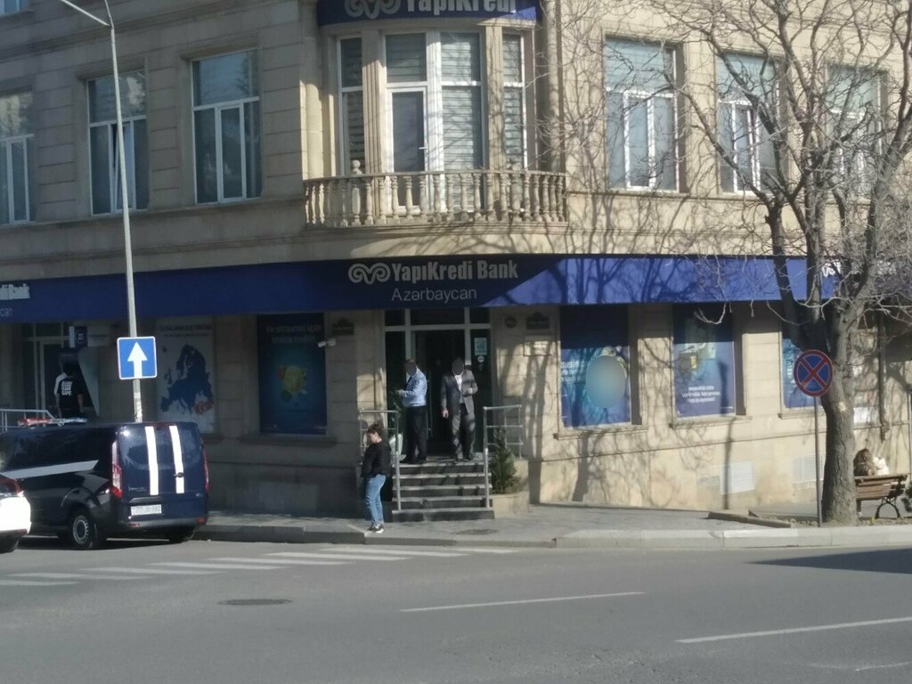 ATM'ler Yapi Kredi Bank Azerbaijan, Bakü, foto