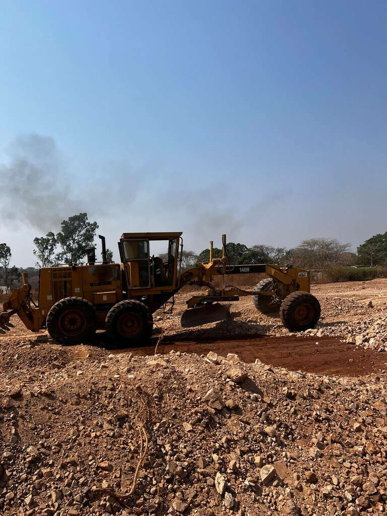 Madencilik ekipmanları firmaları Anjanadhri earthmovers and drilling Ltd, Lusaka, foto