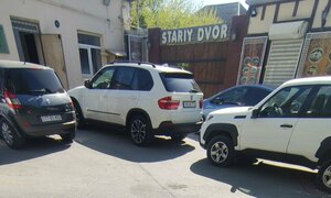 Stariy Dvor (Deputat Street No:2), restoran  Bakü'den