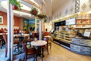 Pirogoviy dvorik (Botkinskaya Street No:15к1), kafe  Saint‑Petersburg'dan