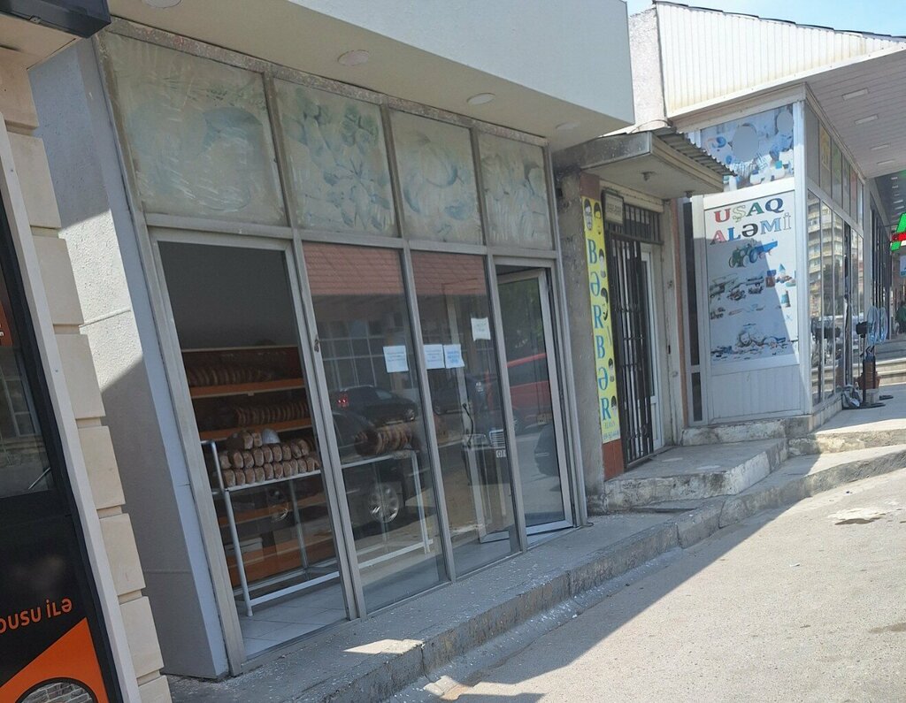 Ekmek fırını Chorek satishi, Bakü, foto