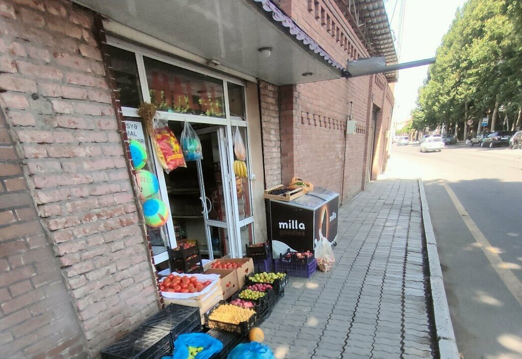 Pazarlar ve çarşılar Halal Market, Gence, foto