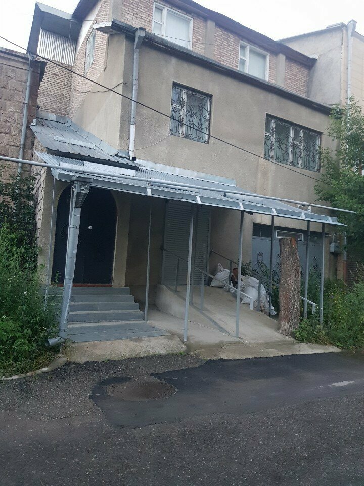 Sivil toplum kuruluşları Խաչվող ուղիներ, Vanadzor, foto